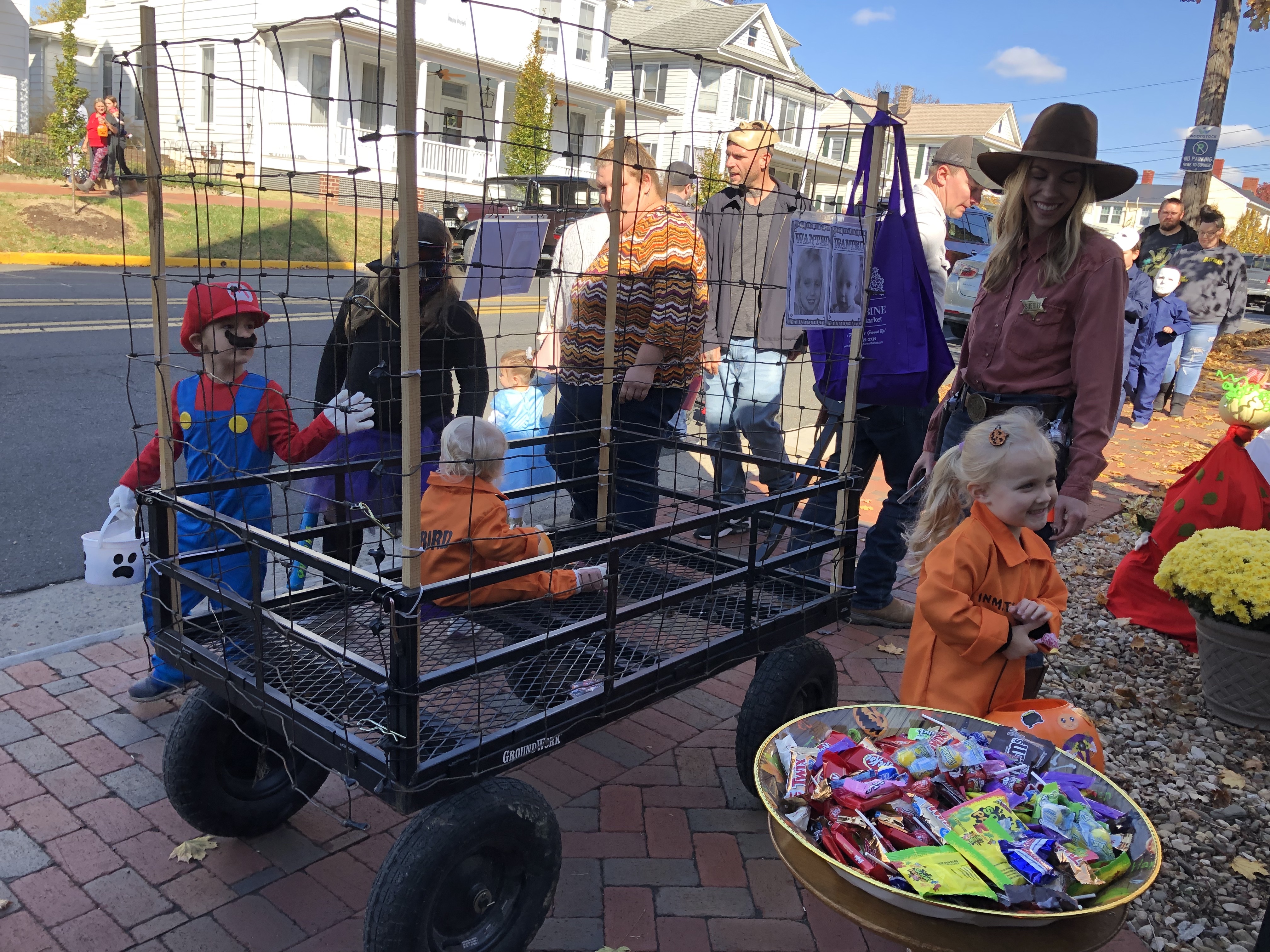 Halloween on Court Square – Wayfinding